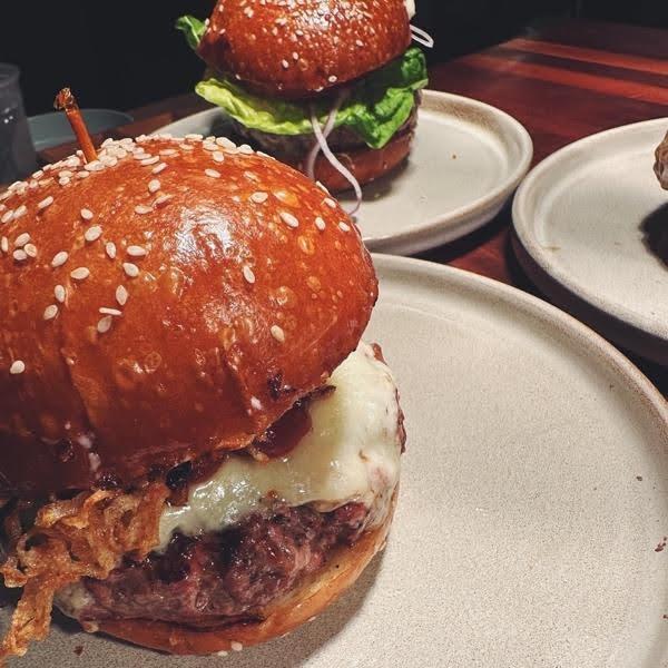 Best New Orleans Burger Guide | NewOrleansRestaurants.com